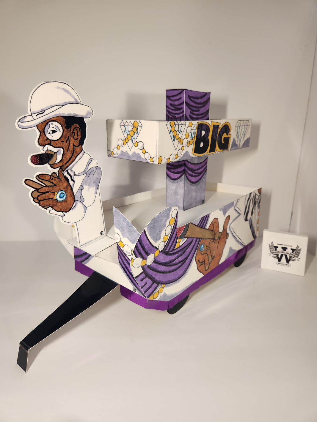 Mini Mardi Gras Floats | Robert Williams Mardi Gras Madness