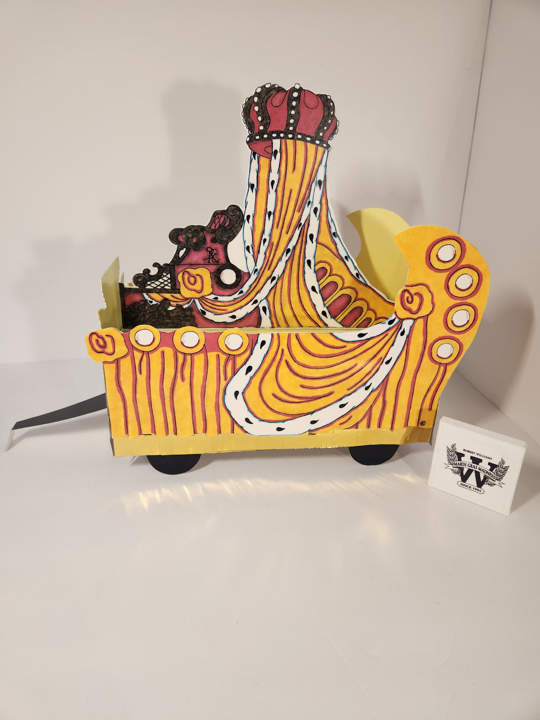 Mini Mardi Gras Floats | Robert Williams Mardi Gras Madness